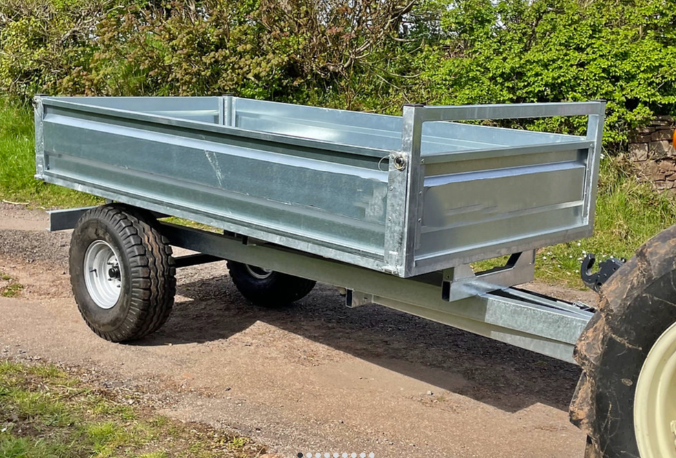 1 left to clear - CRH 2t Tractor hydraulic tipper trailer - 'Off road'